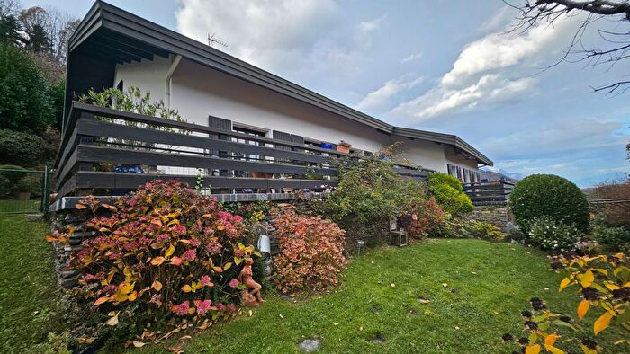 Maison à vendre - La Rochette - 8 pièces - 5 chambres