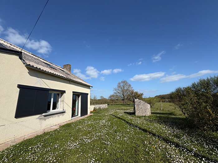 Maison à vendre - Saint-Sigismond - 4 pièces - 3 chambres