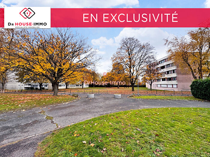 Appartement 4 pièces à vendre à Savigny-le-Temple, Plessis-le-Roi