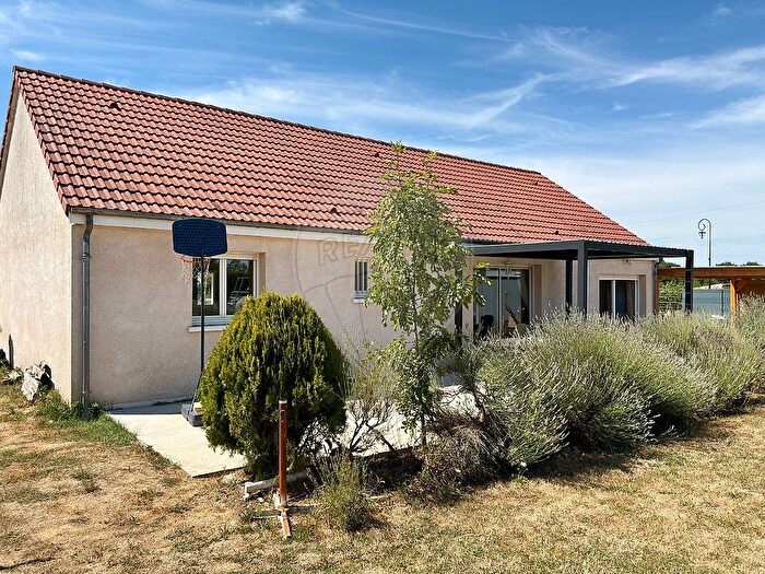 Maison 5 pièces à vendre à Saint-Pierre-le-Moûtier