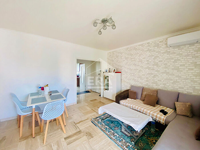 Cannes, Petit Juas : Appartement 3 pièces à vendre