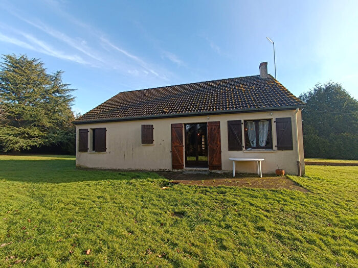 Maison à vendre - Saint-Mard-de-Réno - 5 pièces - 3 chambres