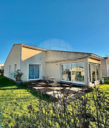 Maison à vendre - Saintes, Centre-ville - 5 pièces - 3 chambres