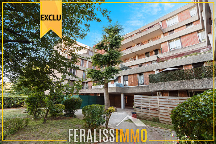 Appartement 4 pièces à vendre - Éragny, Papeterie
