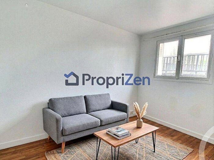 Jaures, Joinville-le-Pont : Appartement 2 pièces à louer