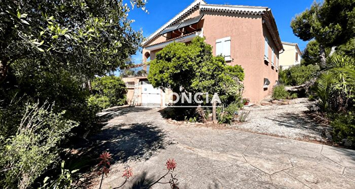 Maison à vendre - Saint-Mandrier-sur-Mer - 10 pièces - 5 chambres