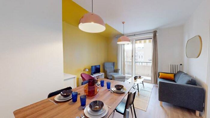 Appartement à louer - Saint Lazare, Marseille ème arrondissement - 4 pièces - 3 chambres