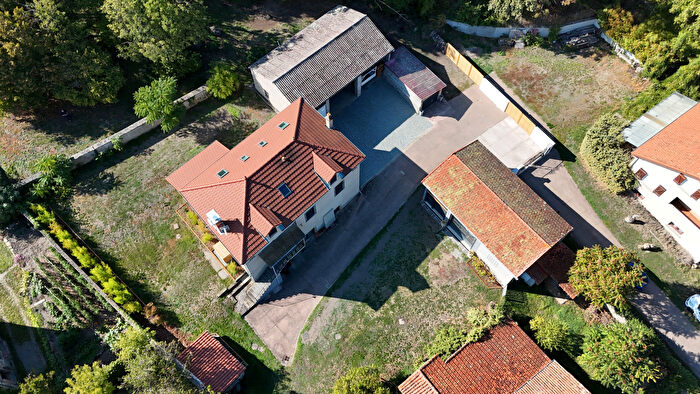 Maison 7 pièces à vendre à Tallende