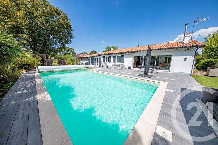 Maison 5 pièces à vendre à Saint-Médard-en-Jalles, Caupian, Cérillan, Hastignan, Issac