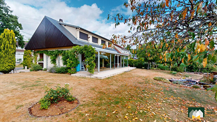 Maison 9 pièces à vendre à Luisant