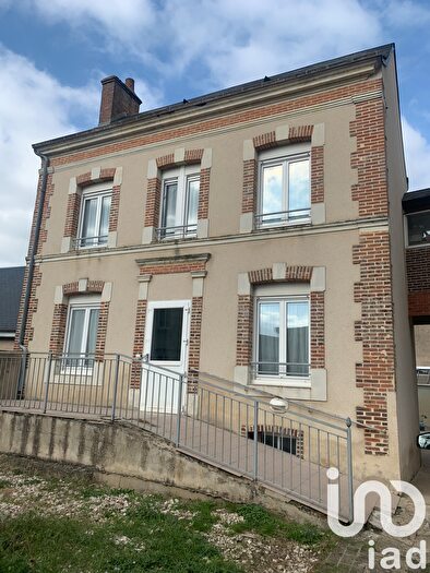 Maison à vendre - Bessé-sur-Braye - 9 pièces - 6 chambres