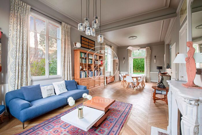 Maison à vendre - Garches, Gare - 8 pièces - 5 chambres