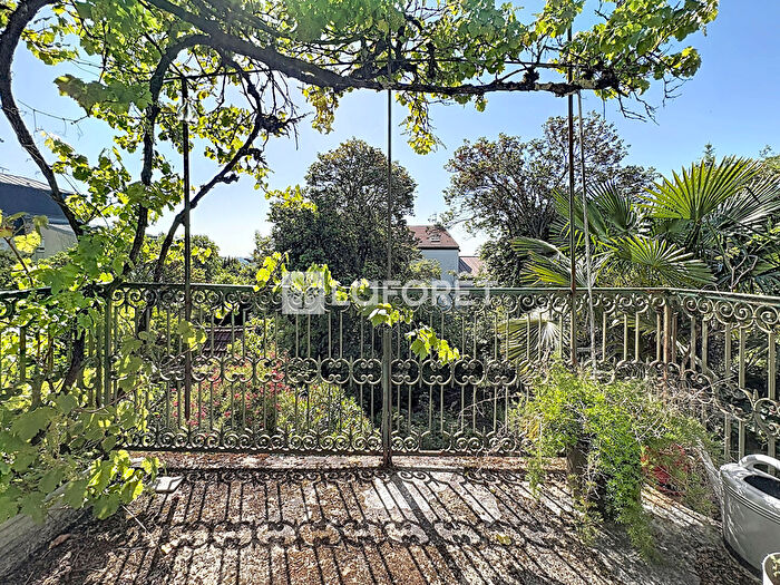 Maison 8 pièces à vendre à Suresnes, Liberté