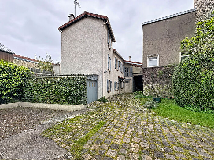 Maison à vendre - Nanterre, Centre-ville - 5 pièces - 4 chambres