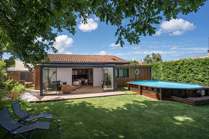 Maison 4 pièces à Biscarrosse, Coudiney, Latecoère, Le Micq, Dousse, à vendre