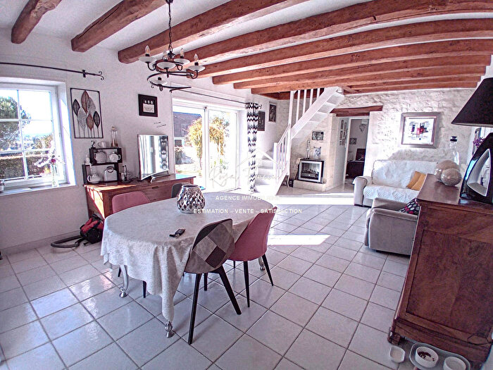 Maison à vendre - Châtellerault, Est - 5 pièces - 3 chambres