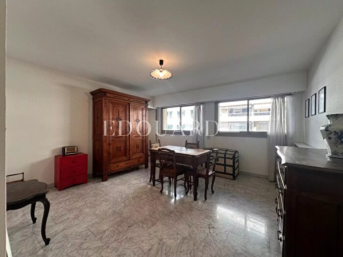 Appartement à vendre - Menton, Hôtel de Ville, Vieille Ville, Musée, Madone, Carnolès - 2 pièces - 1 chambre