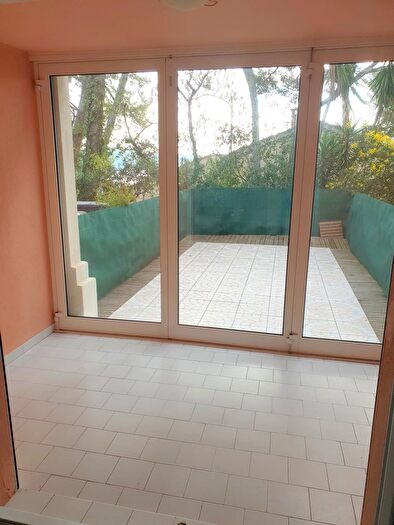 Appartement à louer - La Seyne-sur-Mer, Sud - 1 pièce