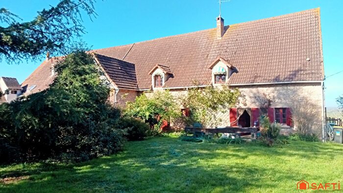Saint-Pierre-les-Étieux - Maison 3 pièces à vendre