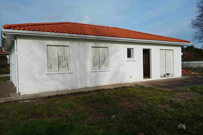 Maison à vendre - Virsac - 5 pièces - 4 chambres