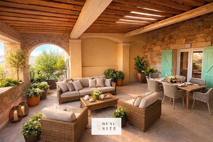 Appartement à vendre - Saint-Laurent-du-Var, Jacquons, Plateaux Fleuris - 5 pièces - 3 chambres