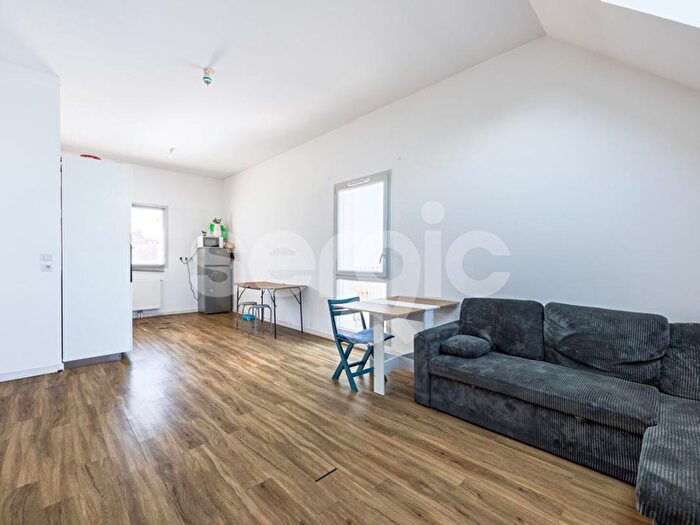 Appartement à vendre - Lille, Fives - 3 pièces - 2 chambres