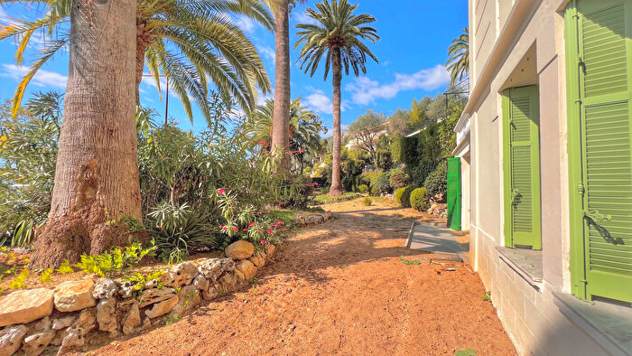 Appartement à vendre - Grasse, Magagnosc, Saint-Mathieu - 3 pièces - 2 chambres