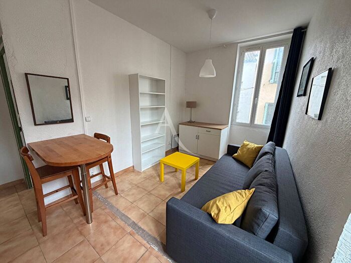 Appartement à louer - Gambetta, Nîmes - 2 pièces - 1 chambre