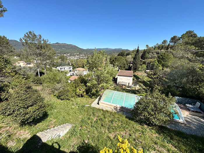 Solliès-Toucas : Maison 4 pièces à vendre