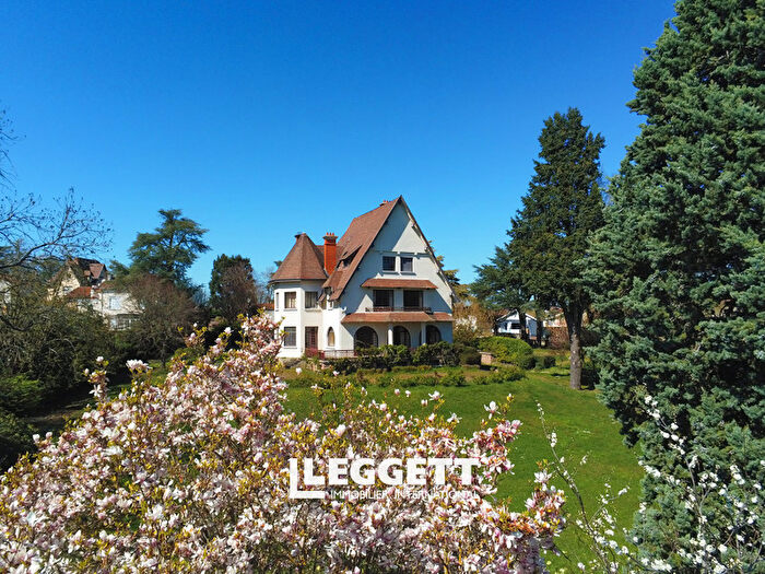 Maison à vendre - Chazelles-sur-Lyon - 16 pièces - 6 chambres