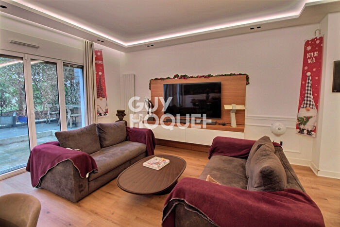 Suresnes, Carnot, Gambetta : Appartement 4 pièces à vendre