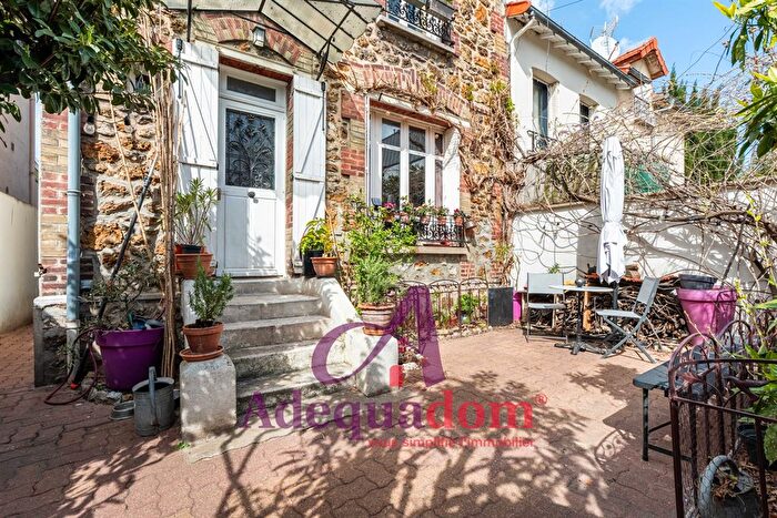 Maison à vendre - Asnières-sur-Seine, Coubertin - 5 pièces - 3 chambres