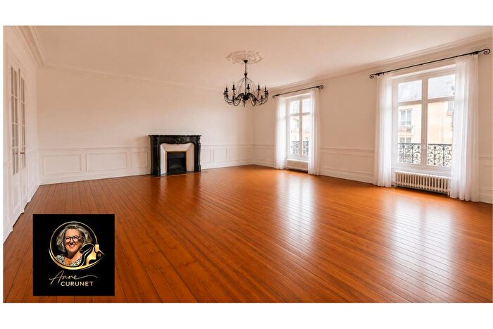 Vannes, Centre-ville, Le Port - Appartement 6 pièces à vendre