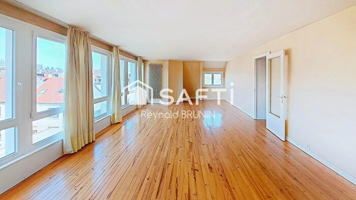 Appartement à vendre - Épinal, Rive droite - 8 pièces - 5 chambres