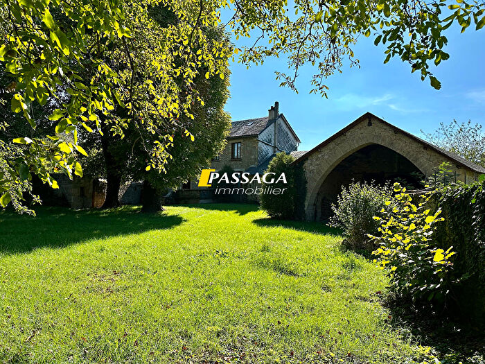 Maison à vendre - Recoules-Prévinquières - 7 pièces - 5 chambres