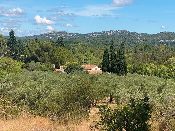 Maison à vendre - Paradou - 7 pièces - 5 chambres