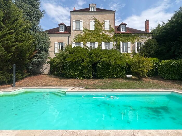 Montcenis : Maison 10 pièces à vendre
