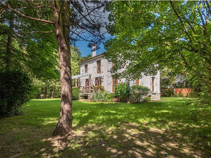 Napoleon, Maisons-Laffitte : Maison 8 pièces à louer