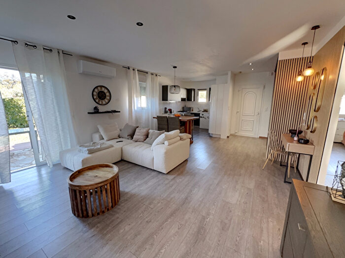 Maison à vendre - Cervione - 5 pièces - 4 chambres