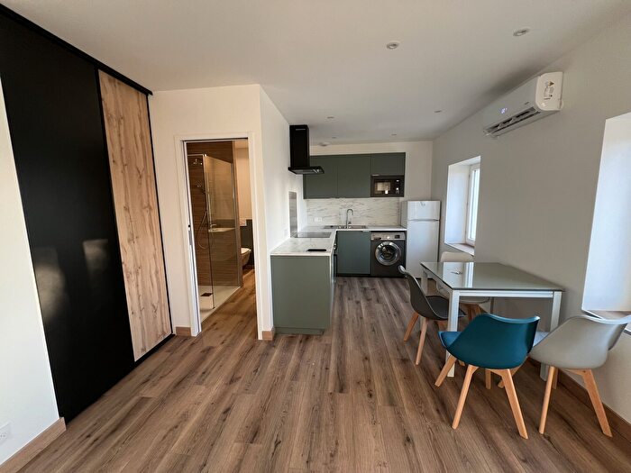 Appartement à vendre - Balan - 2 pièces - 1 chambre