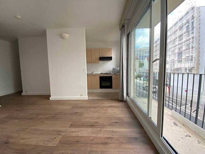 Appartement à louer - Grenier Point du Jour, Boulogne-Billancourt - 1 pièce