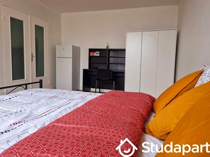 Appartement 1 pièce à louer à Ile de France, Les Ulis