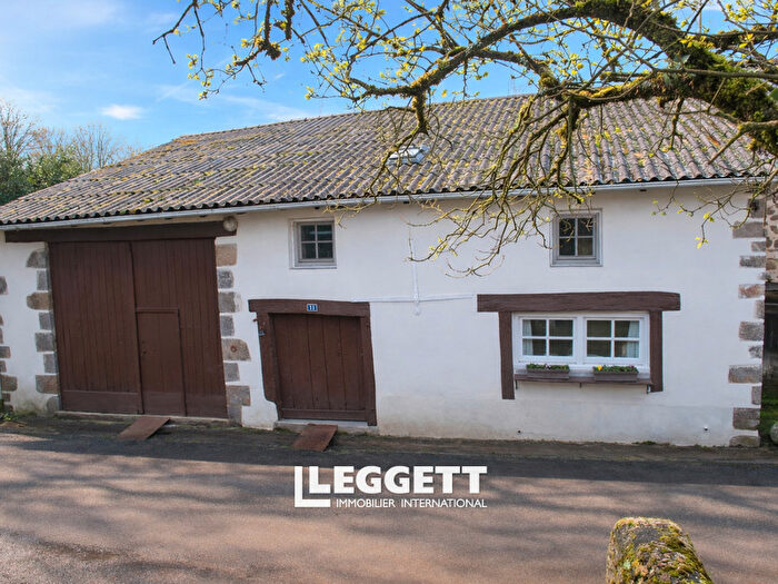 Maison à vendre - Bussière-Poitevine - 8 pièces - 2 chambres