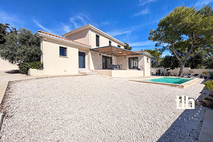 Maison à vendre - Saint-Geniès-des-Mourgues - 5 pièces - 4 chambres