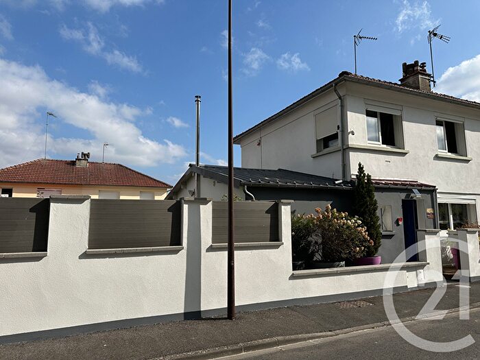 Maison 5 pièces à Saint-Quentin, Vermandois, à vendre