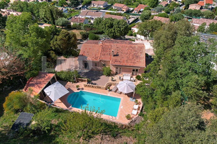 Trans-en-Provence : Maison 6 pièces à vendre