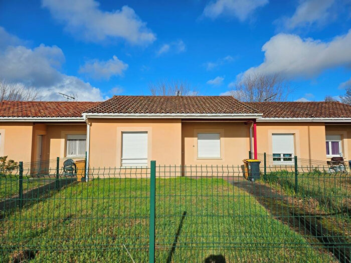 Maison à vendre - Saint-Savin - 2 pièces - 1 chambre