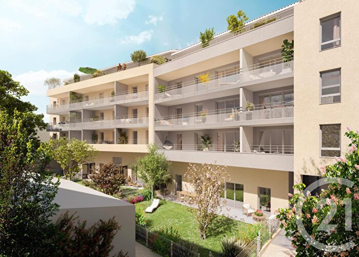 Appartement à vendre - Ambérieu-en-Bugey, Centre-ville - 4 pièces - 3 chambres