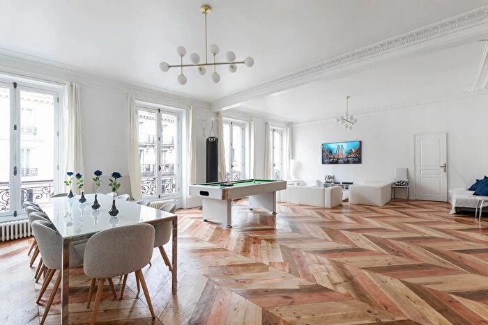 Appartement 4 pièces à louer à Paris 9ème, Grands Boulevards