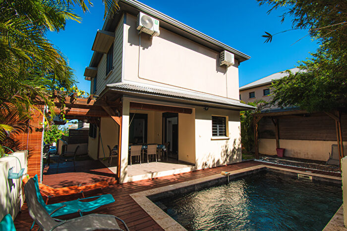 Maison à vendre - Saint-Paul, Saline les Bains - 4 pièces - 3 chambres